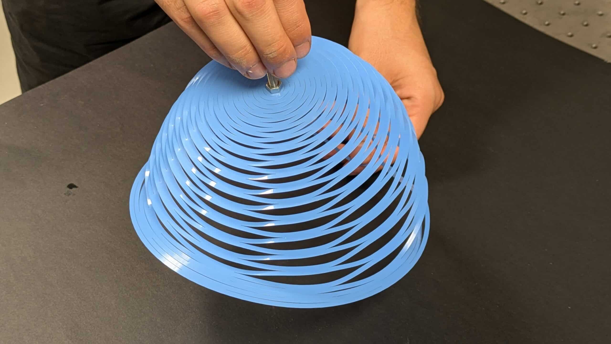 Парашути з розрізами: нова технологія точного скидання вантажів — Sci314 | Наука 314