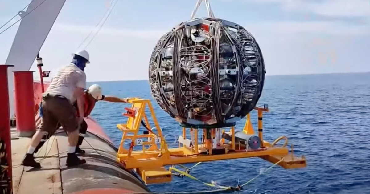 Найпотужніше космічне нейтрино виявили на дні Середземного моря — Sci314 | Наука 314